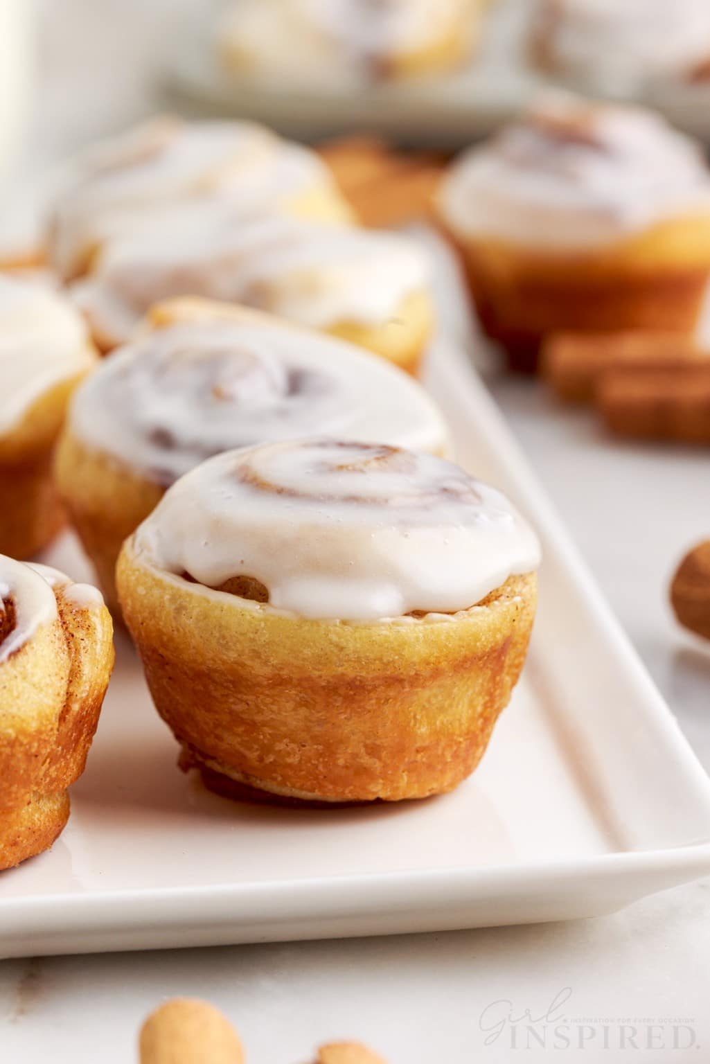 Mini Cinnamon Rolls - girl. Inspired.