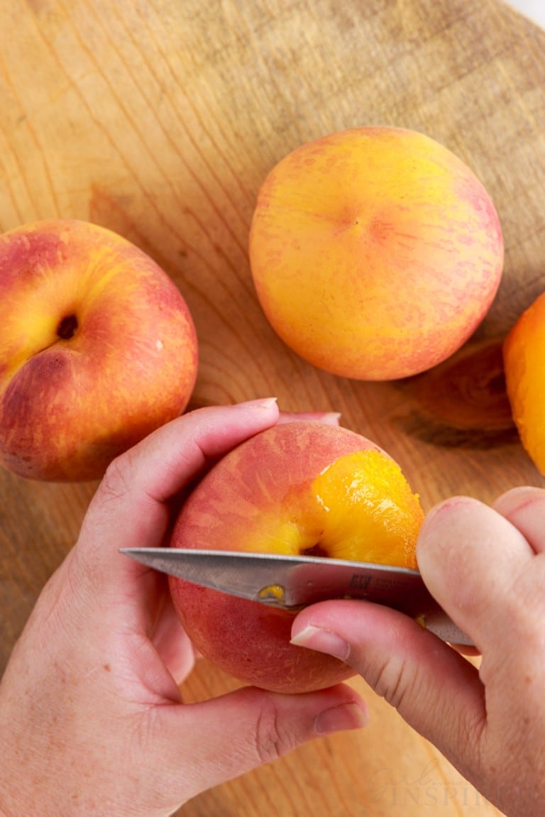 How to Make a Fresh Peach Pie - girl. Inspired.