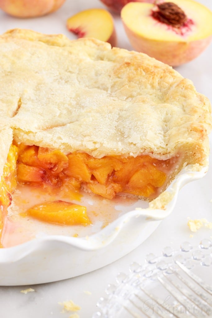 How to Make a Fresh Peach Pie - girl. Inspired.