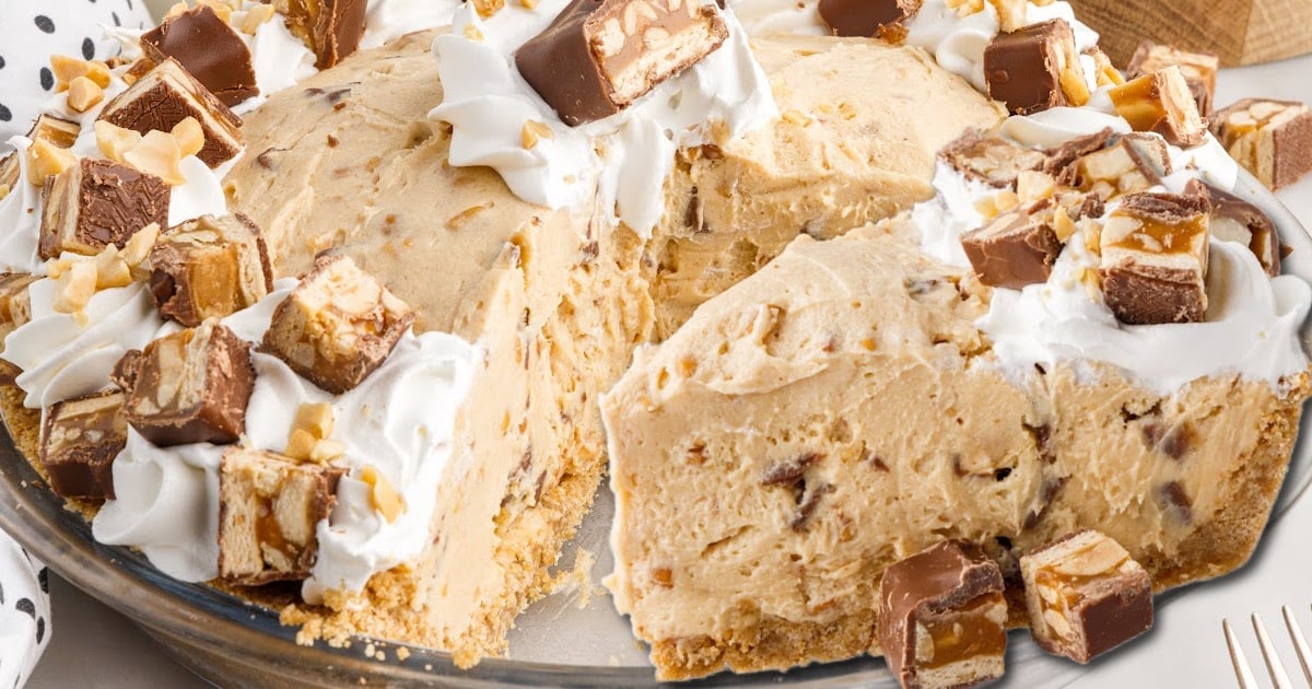 Snickers Pie - girl. Inspired.