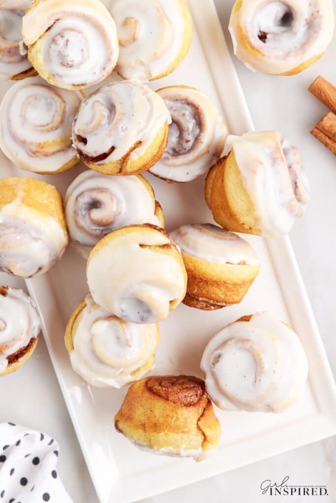 Mini Cinnamon Rolls - girl. Inspired.